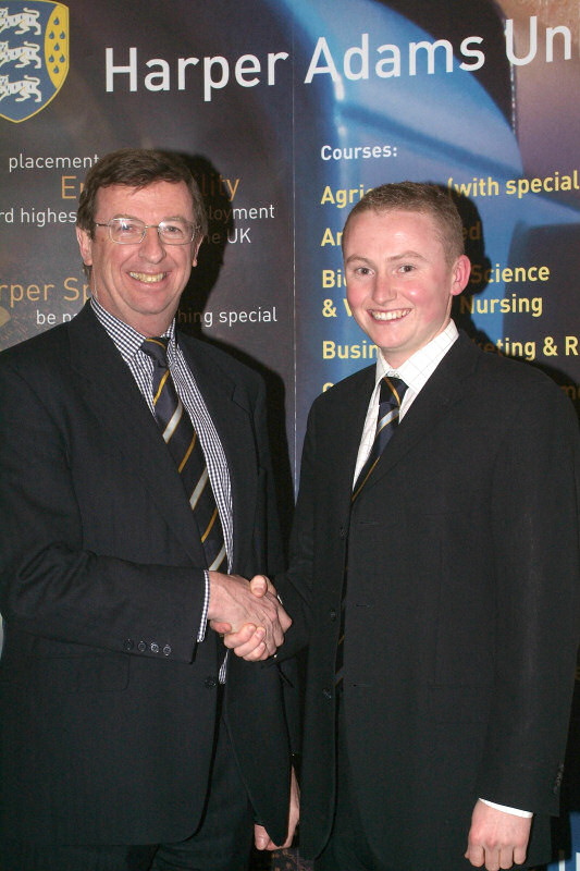 News - Students Party the Night Away